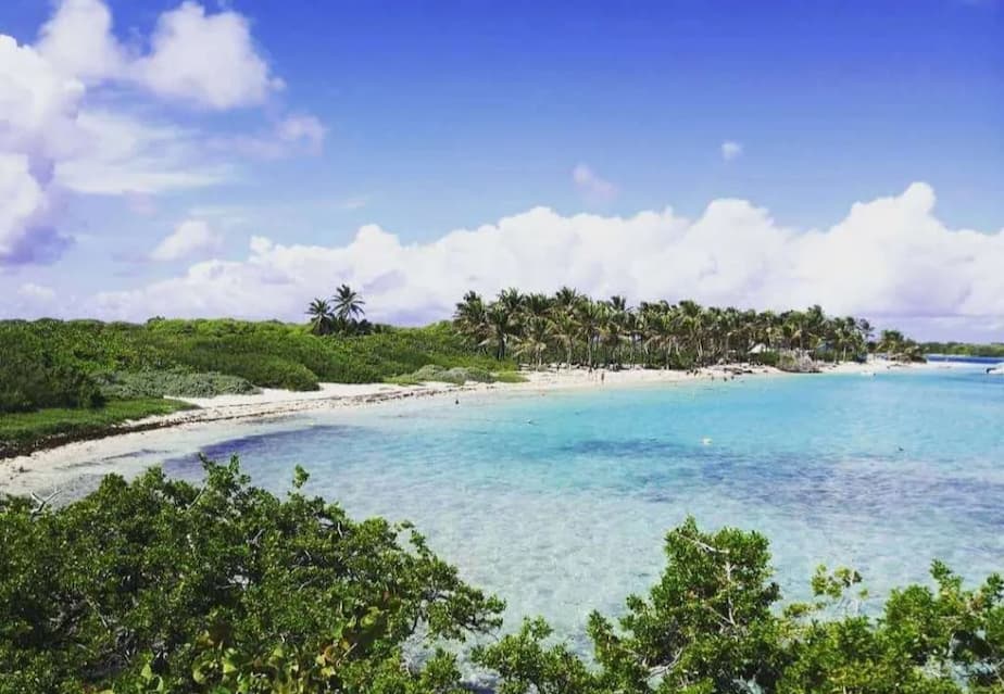 Top 16 Plus Belles Plages de Guadeloupe [2023]
