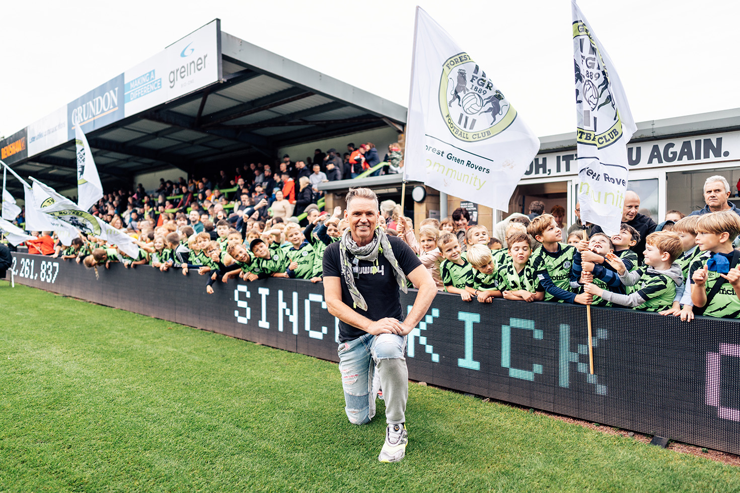 400 Free Shirts event in partnership with Ecotricity | WE ARE FGR