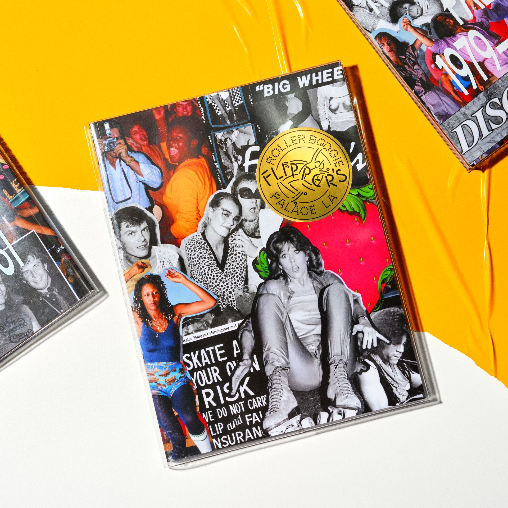 Flipper’s in NYC 🗽 — 𝙵𝙻𝙸𝙿𝙿𝙴𝚁’𝚂 𝚁𝙾𝙻𝙻𝙴𝚁 𝙱𝙾𝙾𝙶𝙸𝙴 𝙿𝙰𝙻𝙰𝙲𝙴