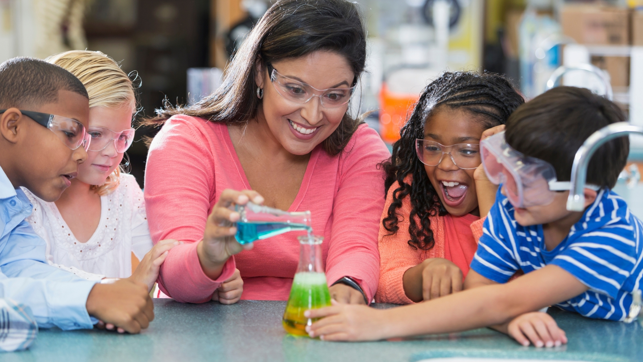 14 Educational Shows That Teach Kids To Love Science | LittleThings.com