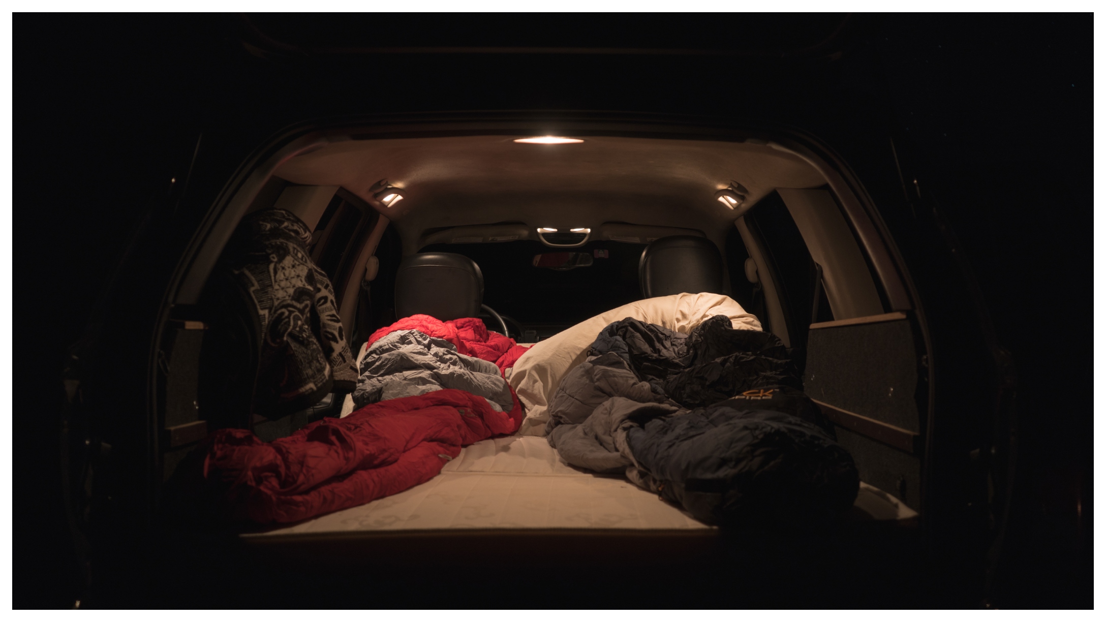 Stranger Offers To Help Single Mom Who Is Sleeping In Car With Kids ...