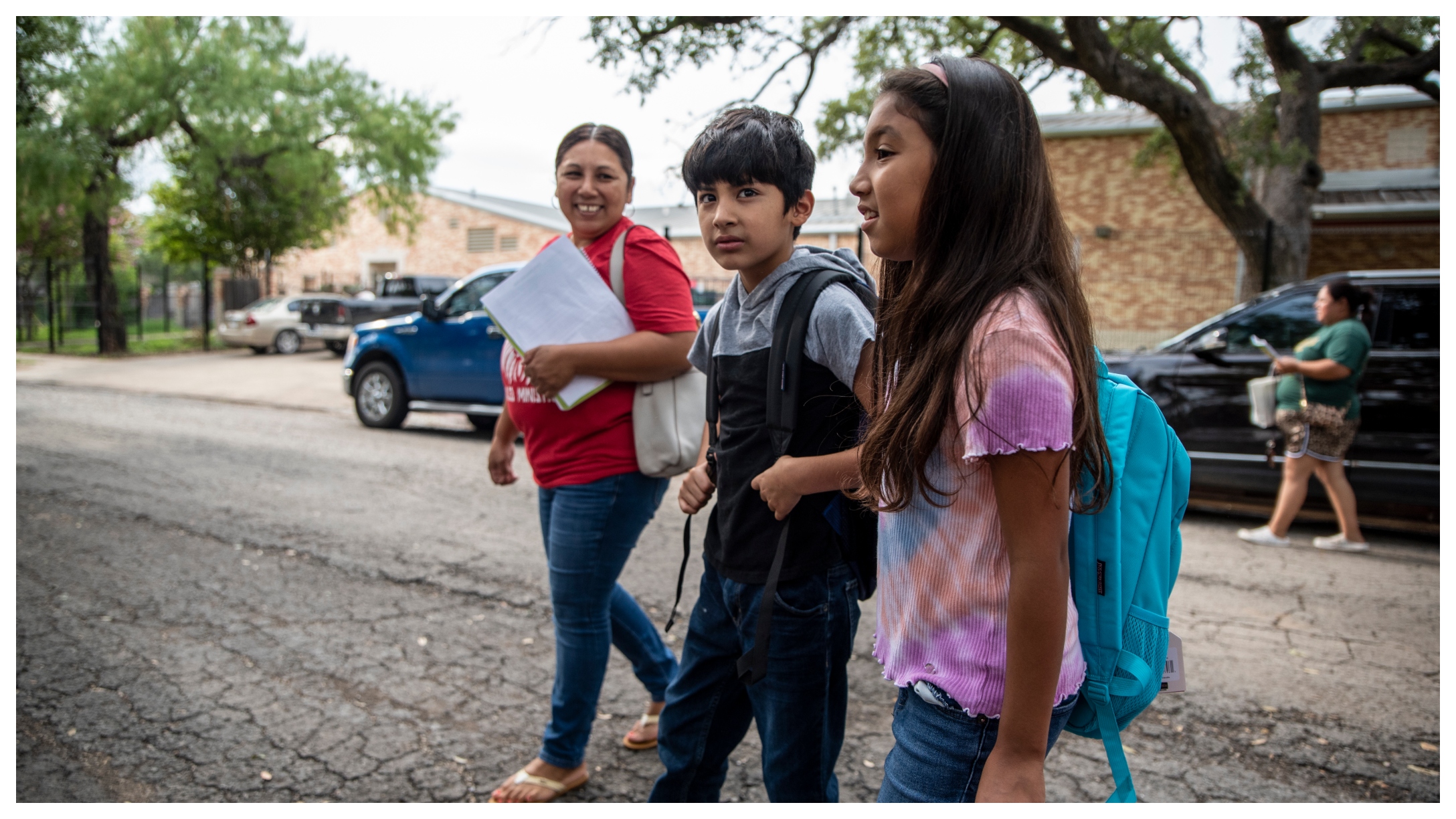Comfort Dogs Await Uvalde Kids As They Head Back To School ...