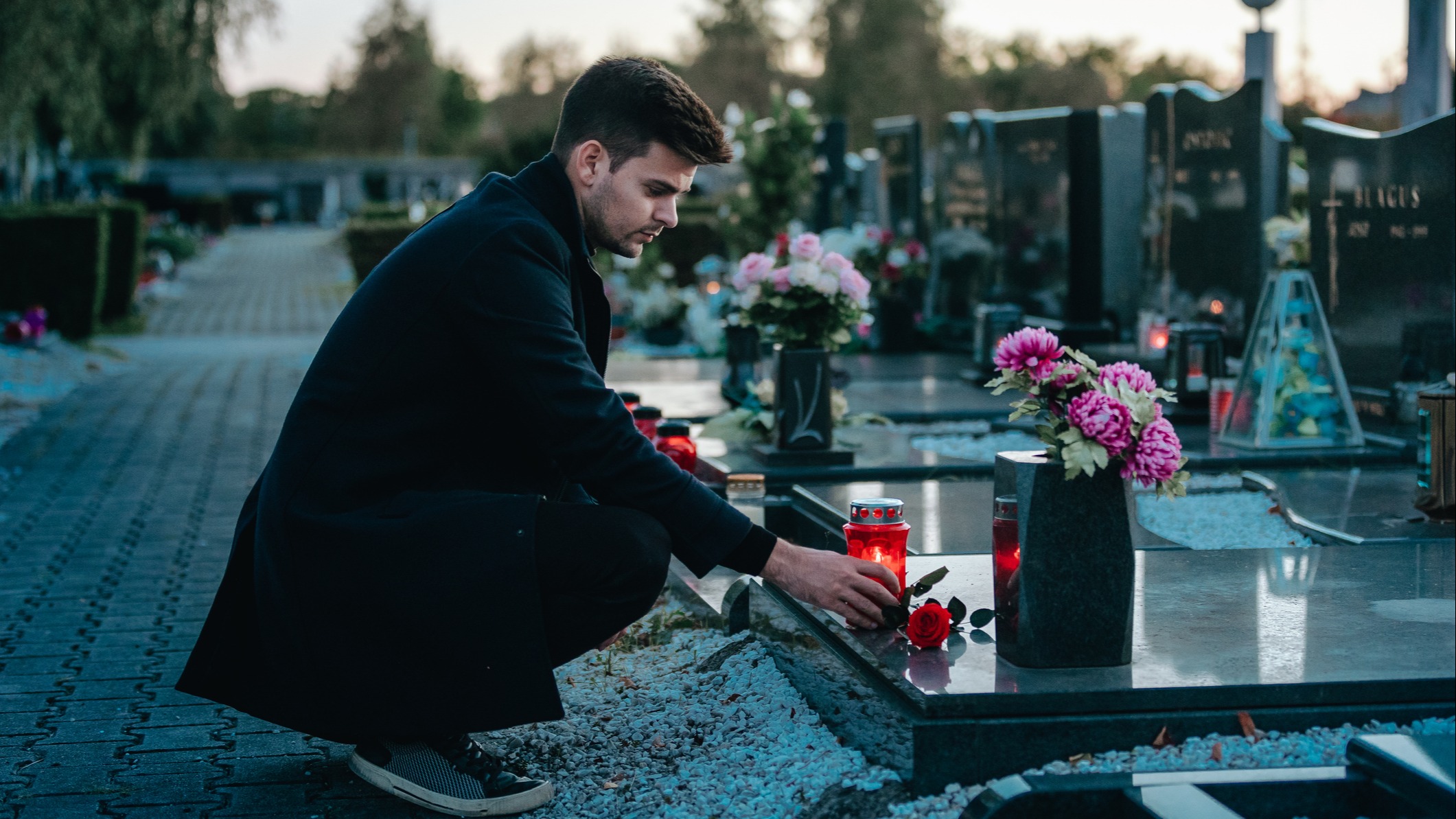 QR Codes On Gravestones Allow Families To Share Last Memories Of The ...