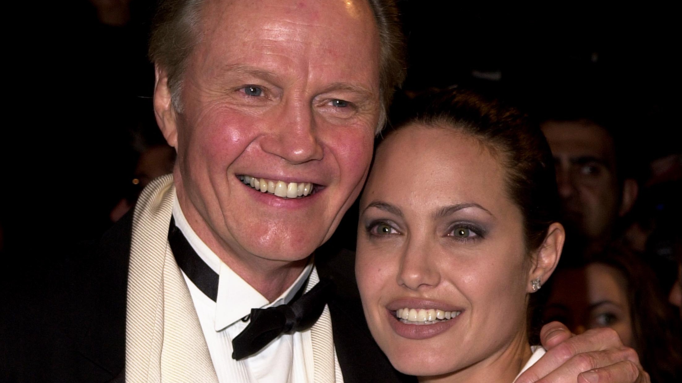 Jon Voight Says He Loves His Daughter Angelina Jolie But Hates Some Of ...