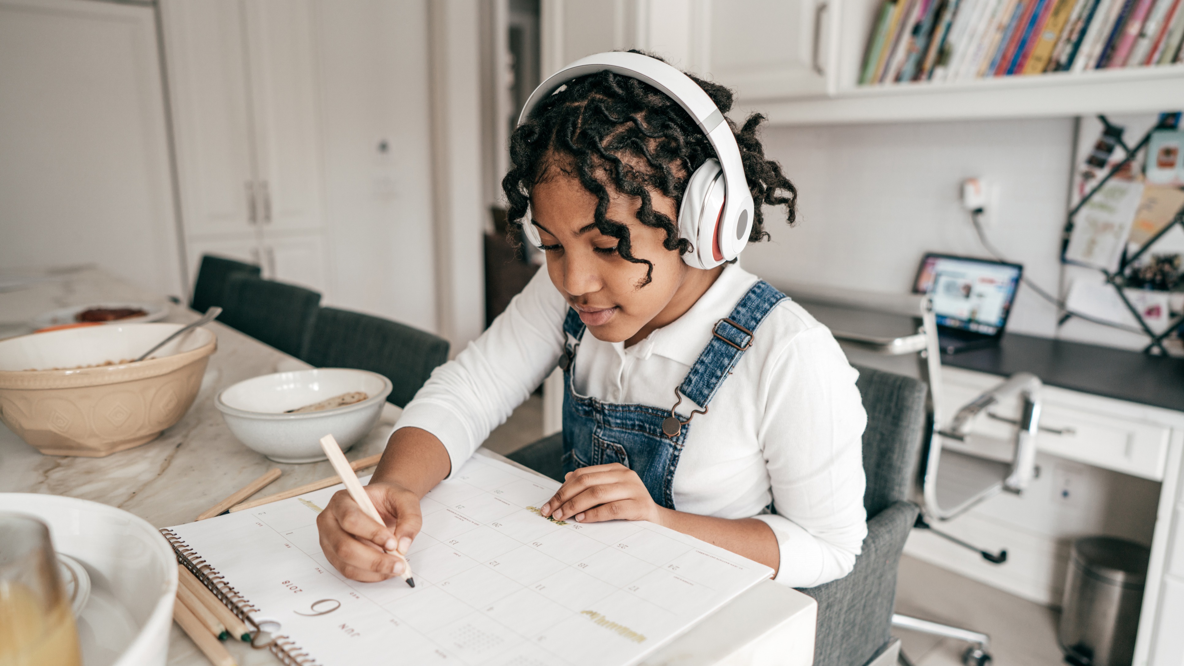 Help Your Kids Get Organized With These Tips | LittleThings.com