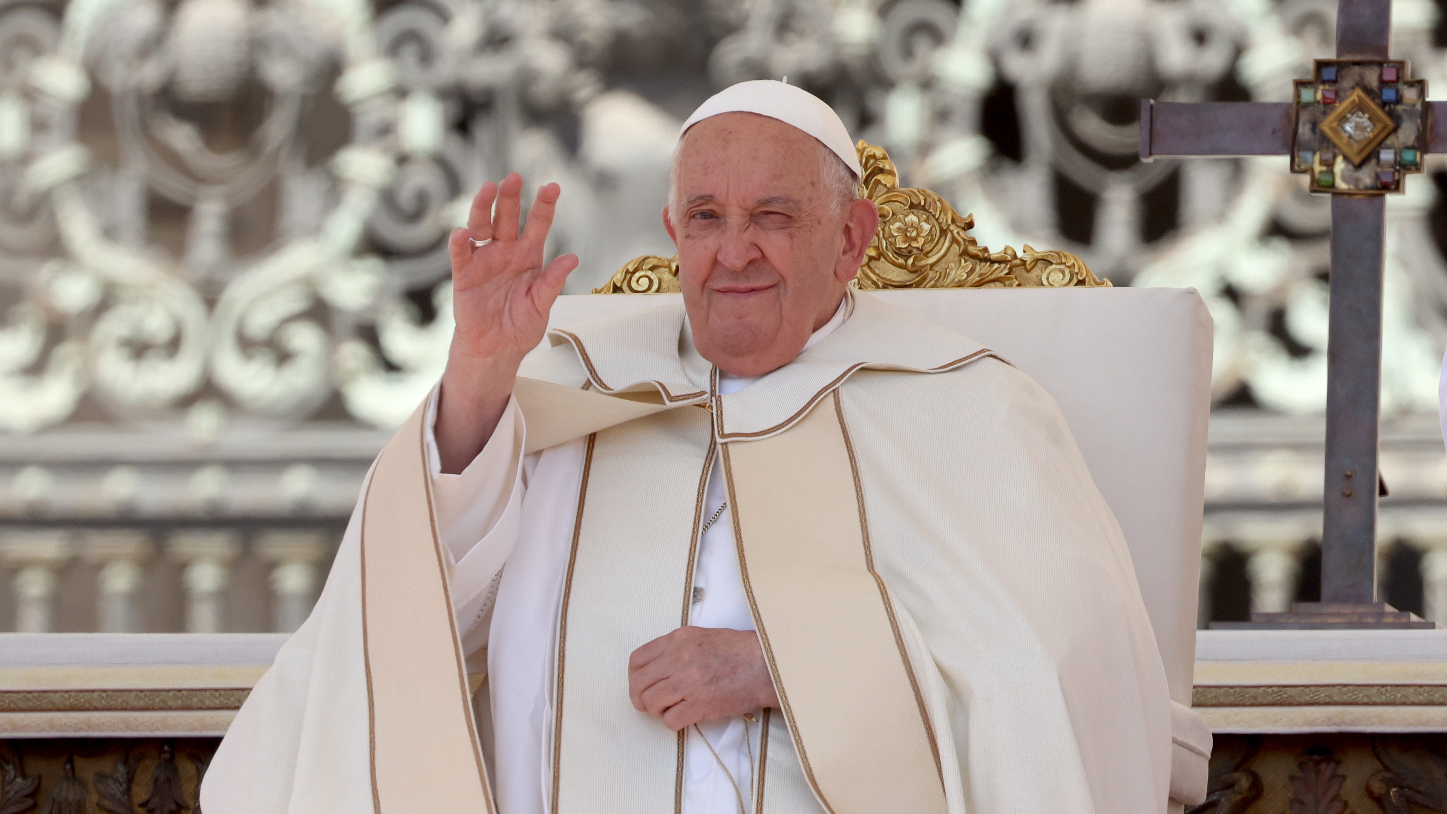 Pope Francis Speaks Up In Response To Reports Of Him Using Homophobic ...