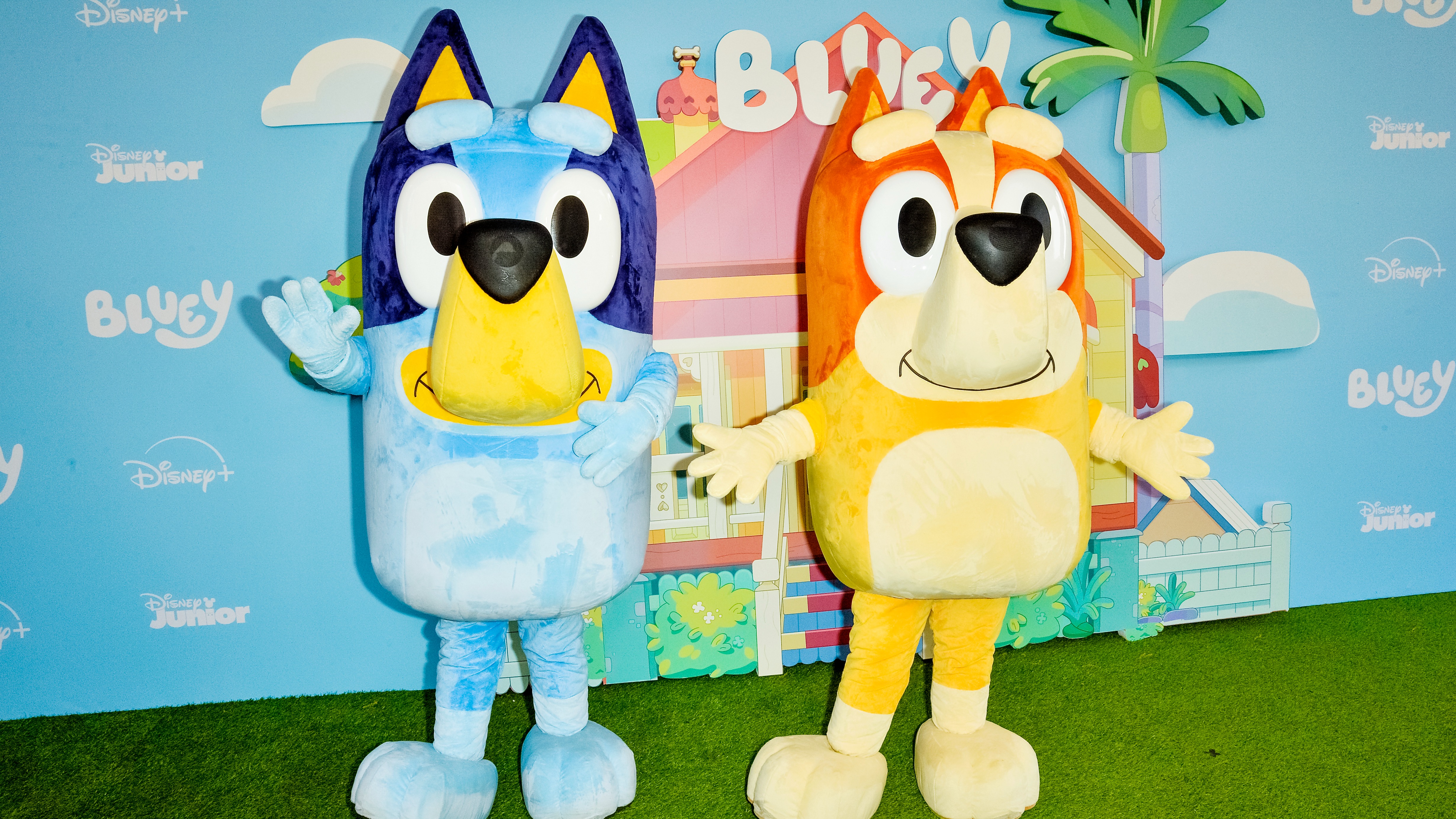 'Bluey' Event At Las Vegas Hot Dog Restaurant Attracts Many ...