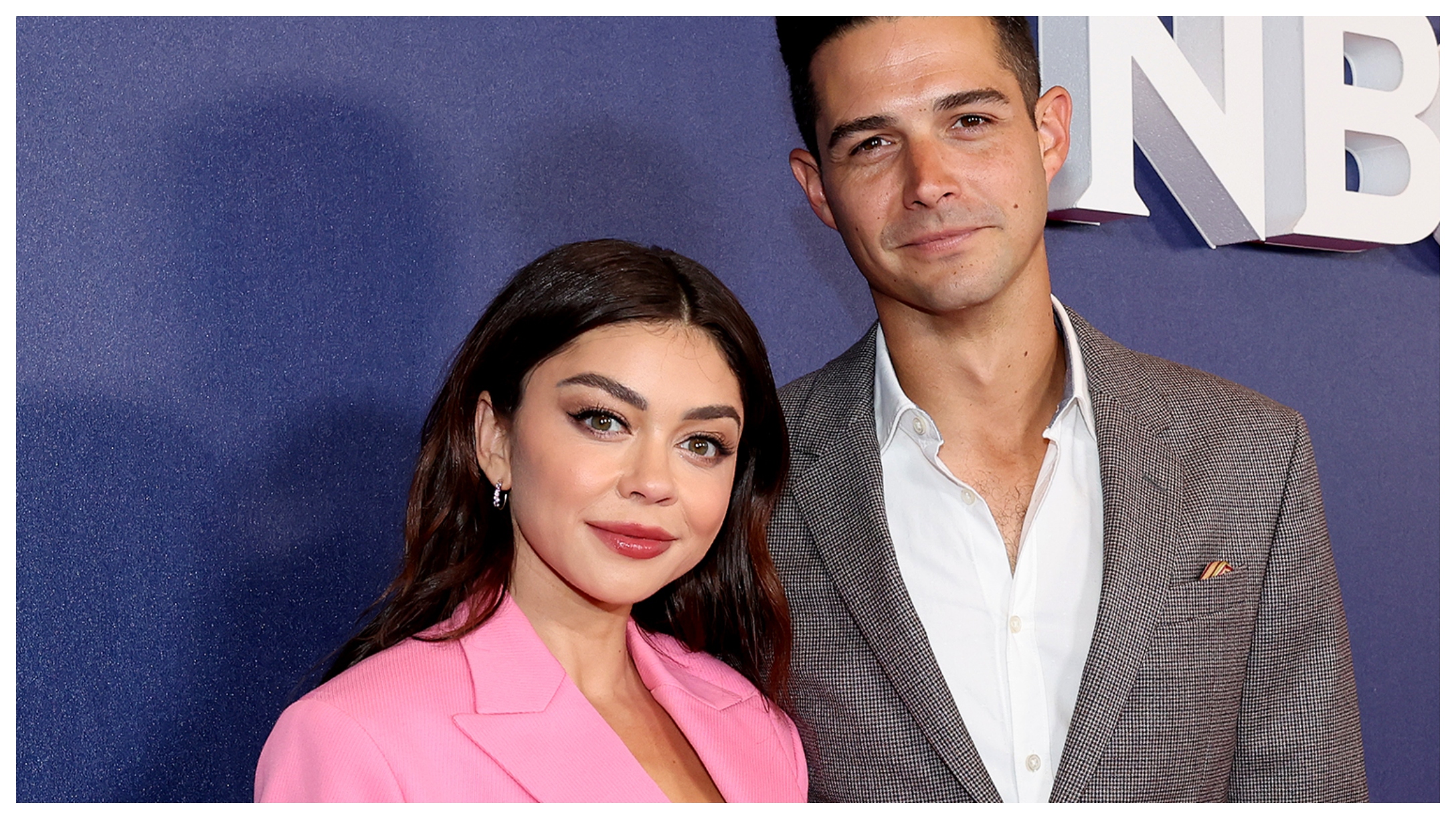 Sarah Hyland And Wells Adams Marry After 3-Year Engagement ...