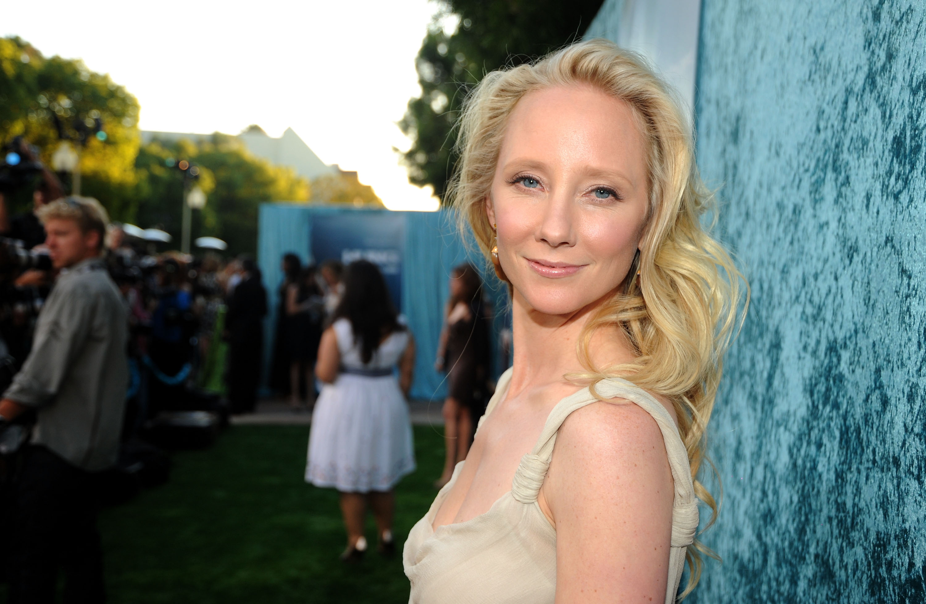 Anne Heche's Sons Laid Her To Rest On Mother's Day In Hollywood ...