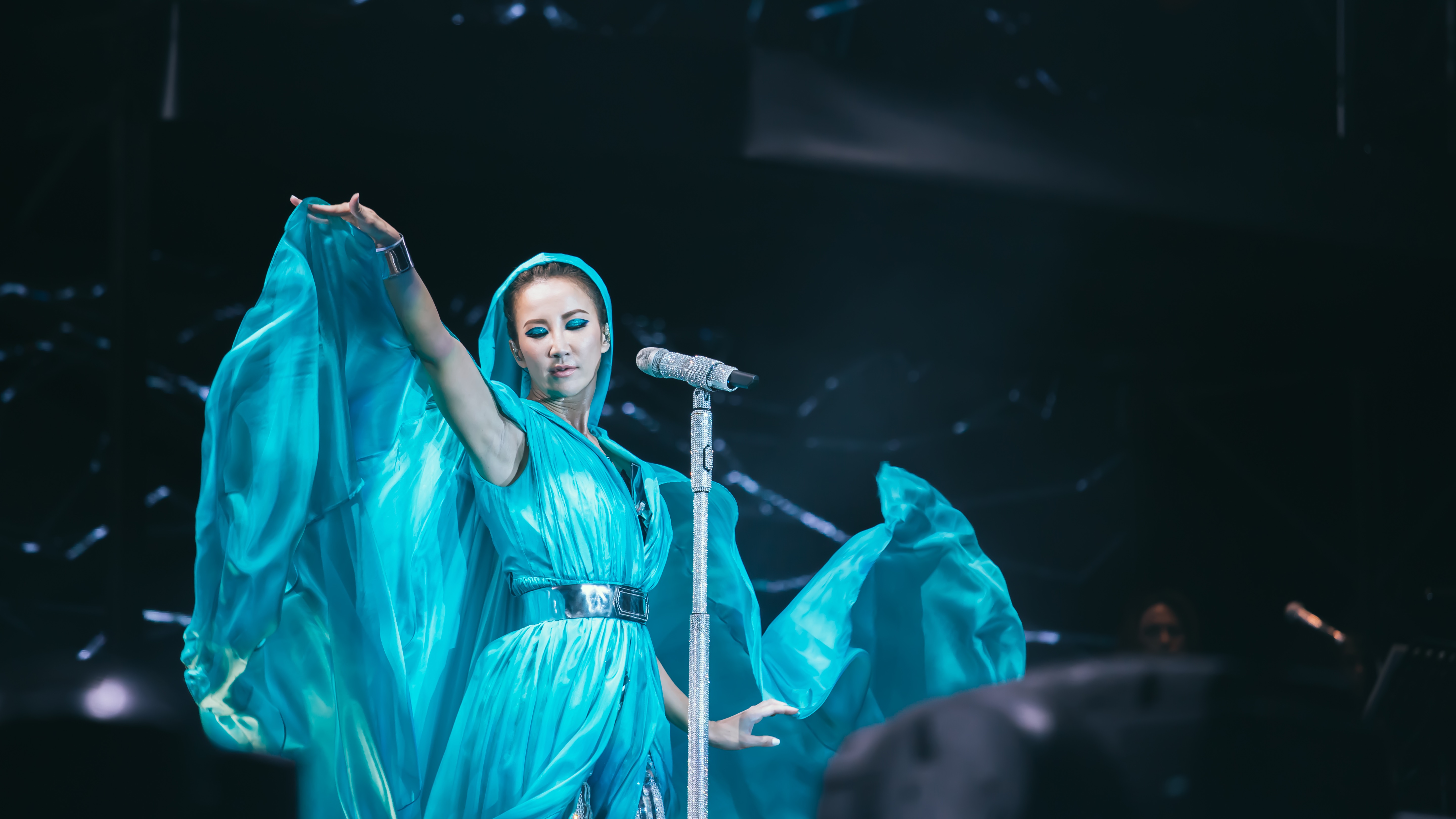 CoCo Lee, Singer And Voice Of Mulan, Dead By Suicide At 48 Years Old ...