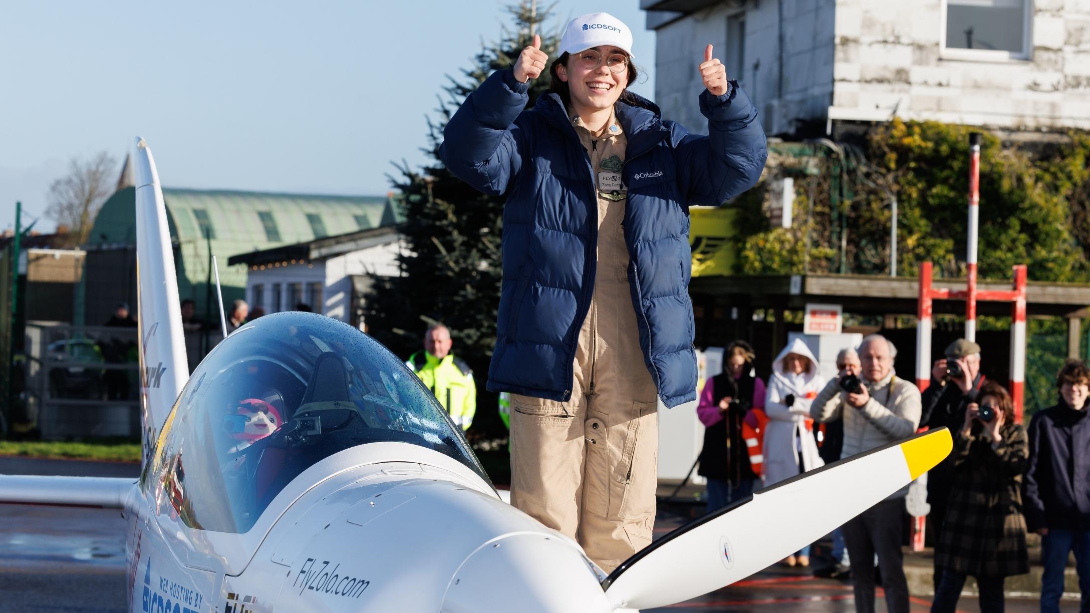 Belgian-British Teen Pilot Sets Record As Youngest Woman Ever To Fly ...