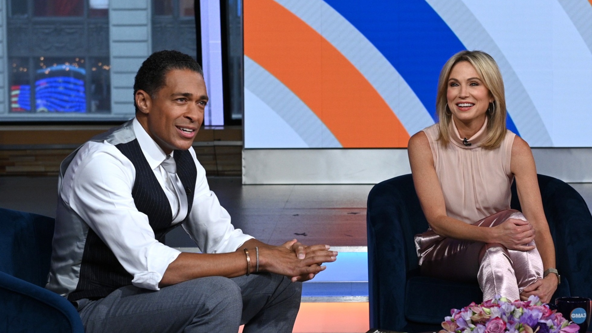 Amy Robach And T.J. Holmes Snuggle In LA Amid Official Exit From ABC ...