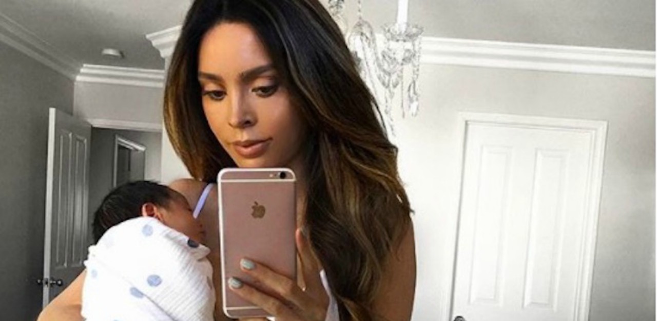 'Six-Pack Mom' Is Mommy-Shamed After Showing Off Abs | LittleThings.com