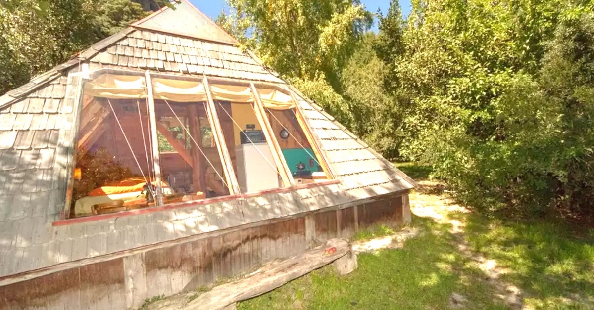 It Looks Like A Weird Tent From The Outside — But On The Inside? This ...