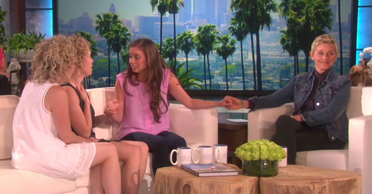 Ellen Invites 2 Twins Onstage, But Her Third Guest Grabs Her Hand When ...