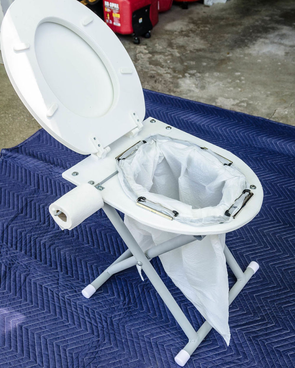 How To Make Your Own DIY Portable Potty At Home | LittleThings.com