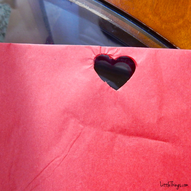 When She Does THIS To A Wad Of Tissue Paper, She Makes Something Truly ...