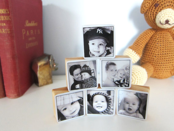 12 Creative Ways To Display Pictures Without Frames | LittleThings.com
