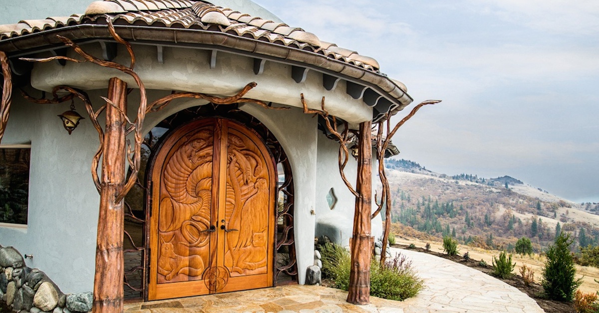 This House Appears Straight Out Of A Fantasy Movie. One Step Inside? I ...