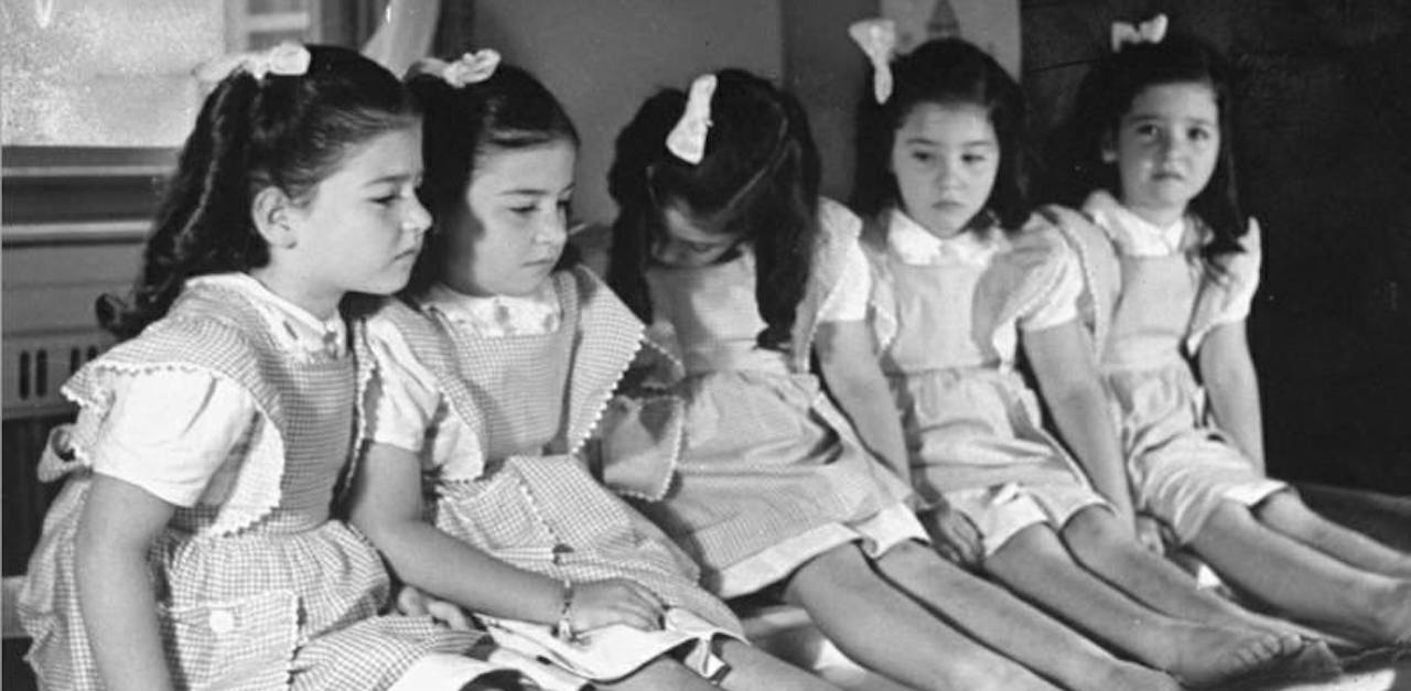 The World's First Surviving Quintuplets Were Forced Into A Freak Show ...
