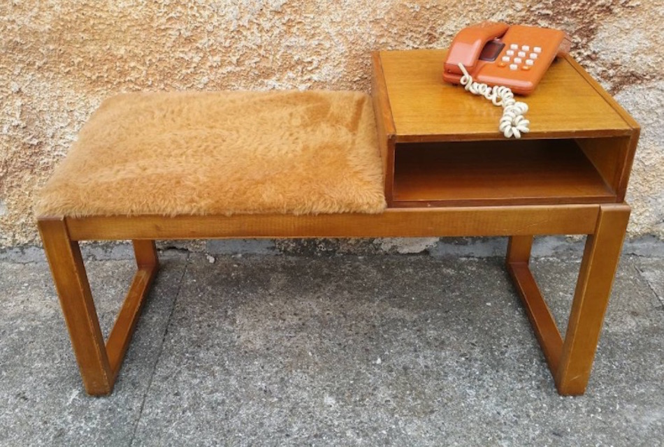 Vintage Gossip Benches You'll Fall In Love With | LittleThings.com