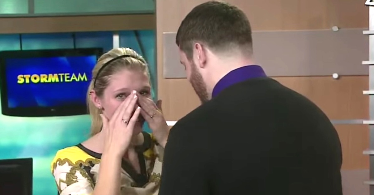 News Reporter Breaks Down Live On Air When A Guest Walks On Set And ...