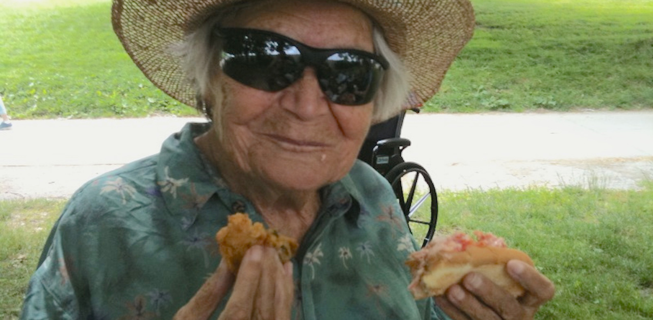 10 Funny Texts From Grandma That Are Completely Relatable ...