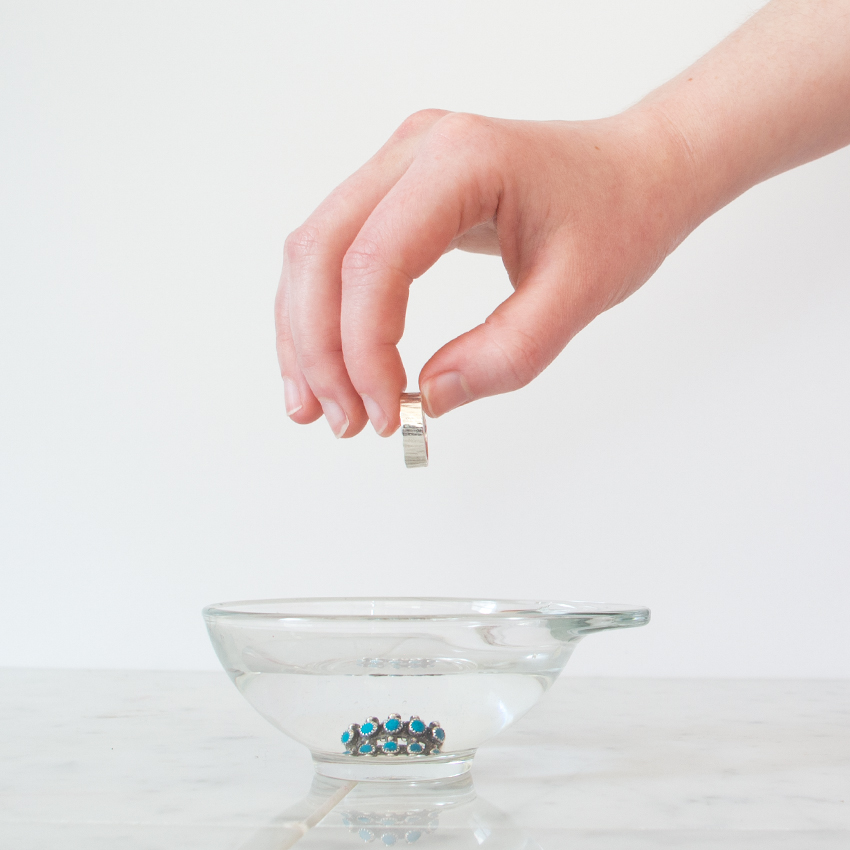 Dab Witch Hazel On Your Dry, Itchy Scalp To Help Soothe Dandruff ...