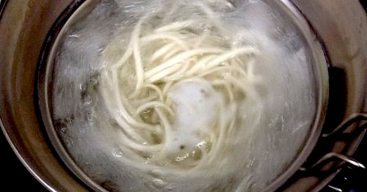 This Is How They Boil Food In Japan. Did You Know About This? It's ...