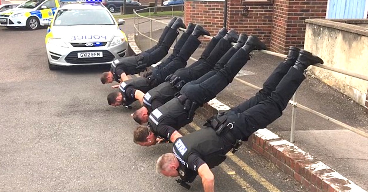 5 Beefy-Armed Policemen Get Ready For 22 Tough Push-Ups To Support Our ...