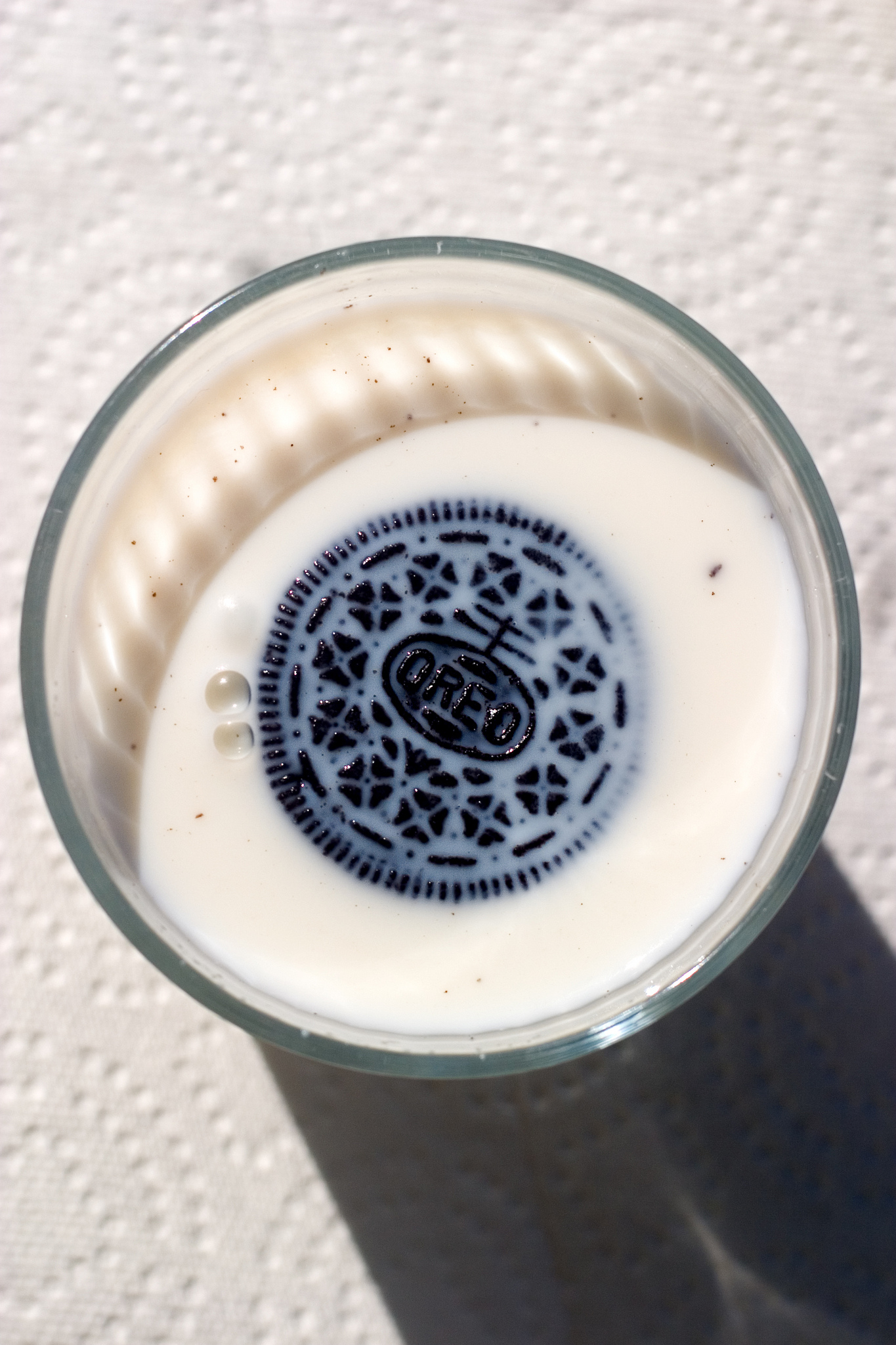The Design On Oreo Cookies Could Be Hiding Strange Masonic Symbols ...