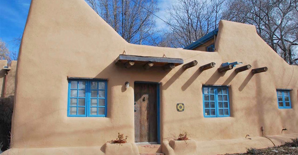 It Looks Like A Weird Clay Building — But Inside? This Is Breathtaking ...