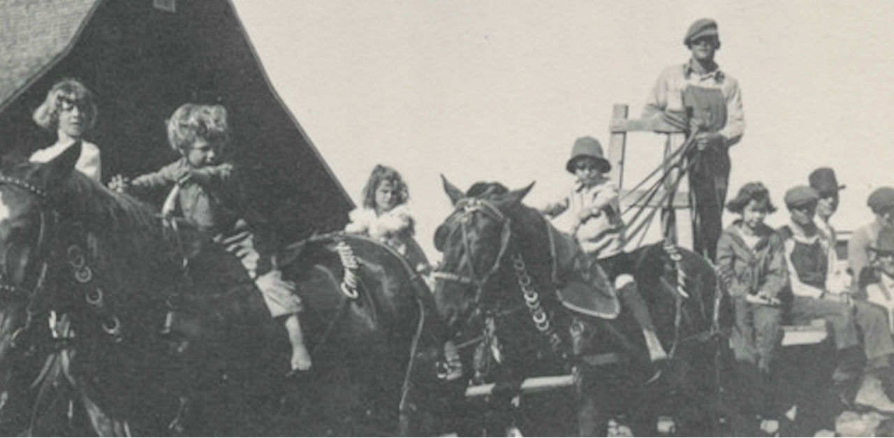 12 Vintage Farm Life Photos From A Simpler Time | LittleThings.com