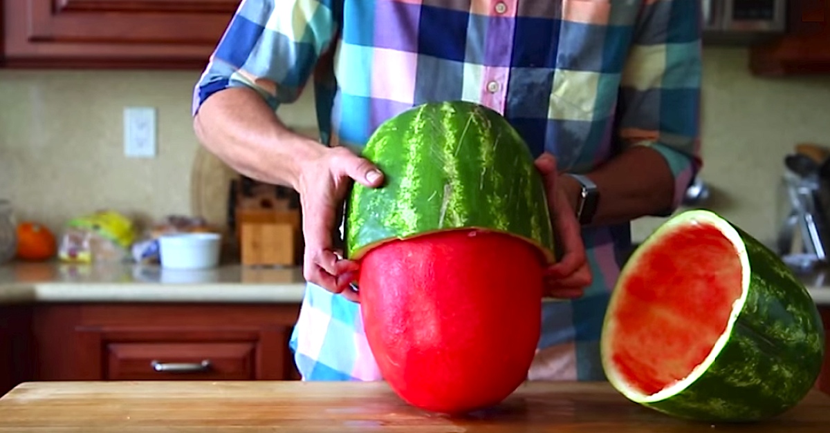 He Skins The Inside Of A Watermelon, Now Watch When He Pulls Off The ...