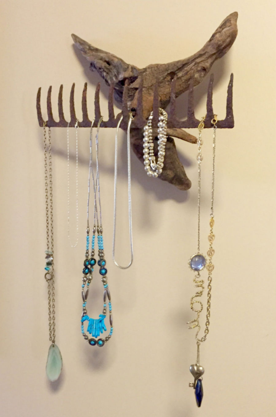 10 Things You Can Make With A Rusty, Old Rake | LittleThings.com