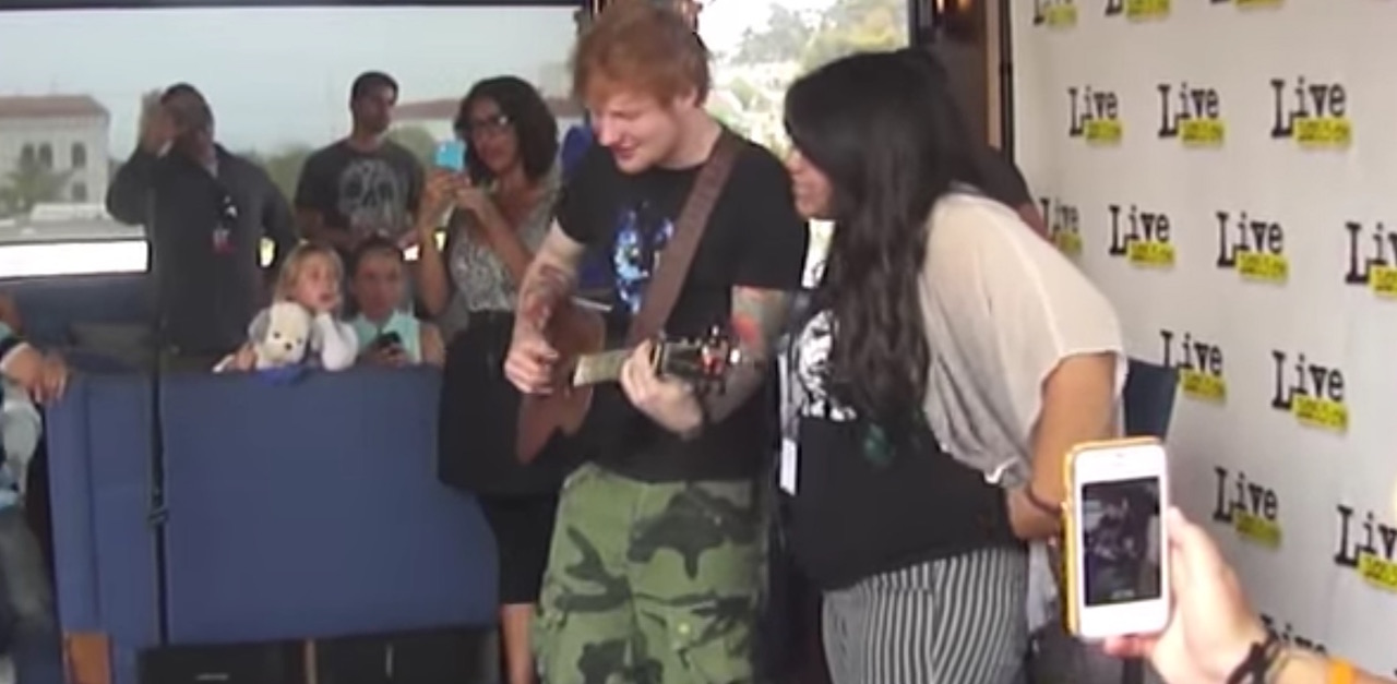 Ed Sheeran Locks Eyes With A Fan Singing In The Crowd. What He Asks Her ...