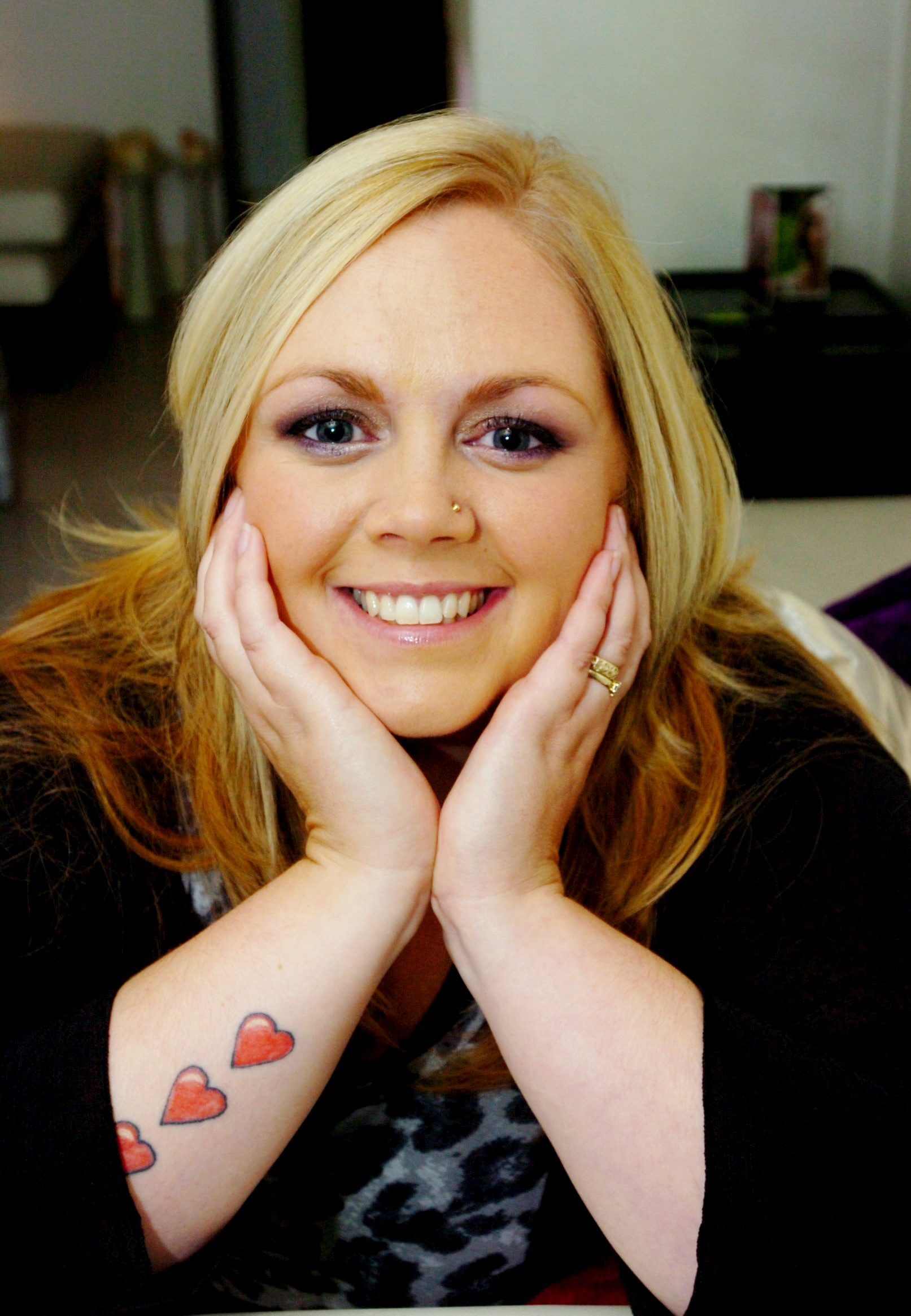 Mom Warns About Breast Dimpling After Cancer Diagnosis | LittleThings.com