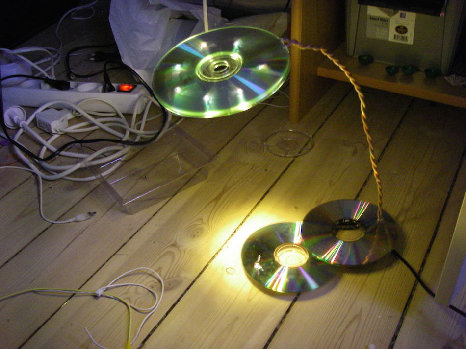 12 Awesome Ways To Reuse Old CDs For Your Home | LittleThings.com