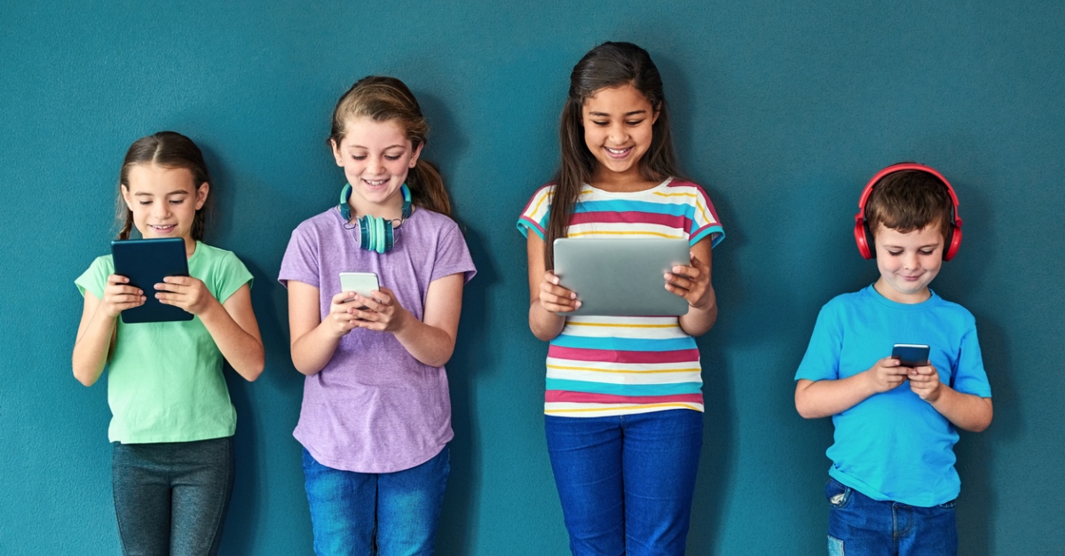 I Tried Trends Kids Are Obsessed With To Learn About Childhood Today ...