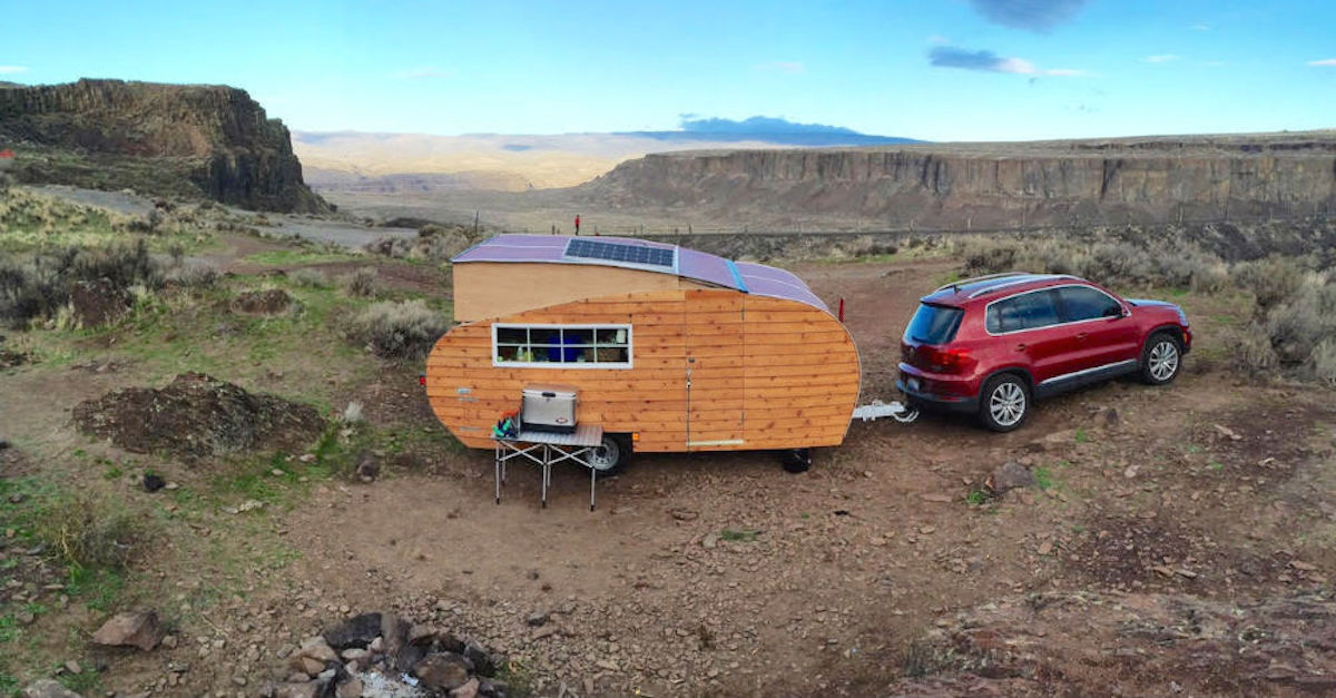 He Takes Off-Grid Living To A Whole New Level With This STUNNING Camper ...