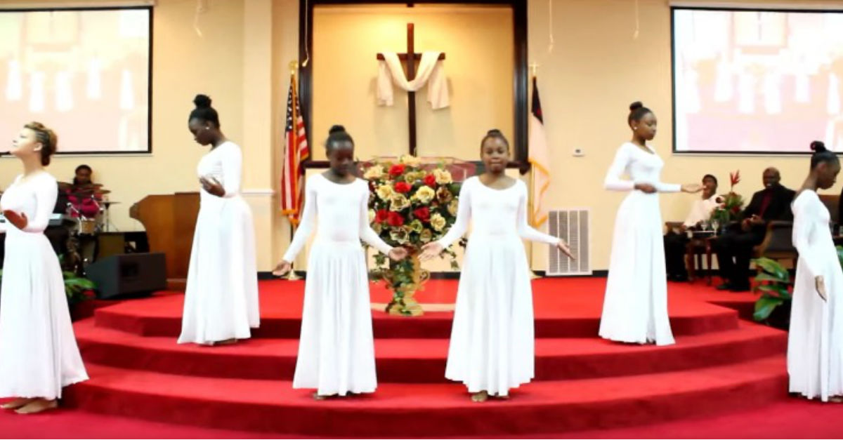 Congregation Waits As 6 Girls Stand Still, But When They Start To Move ...