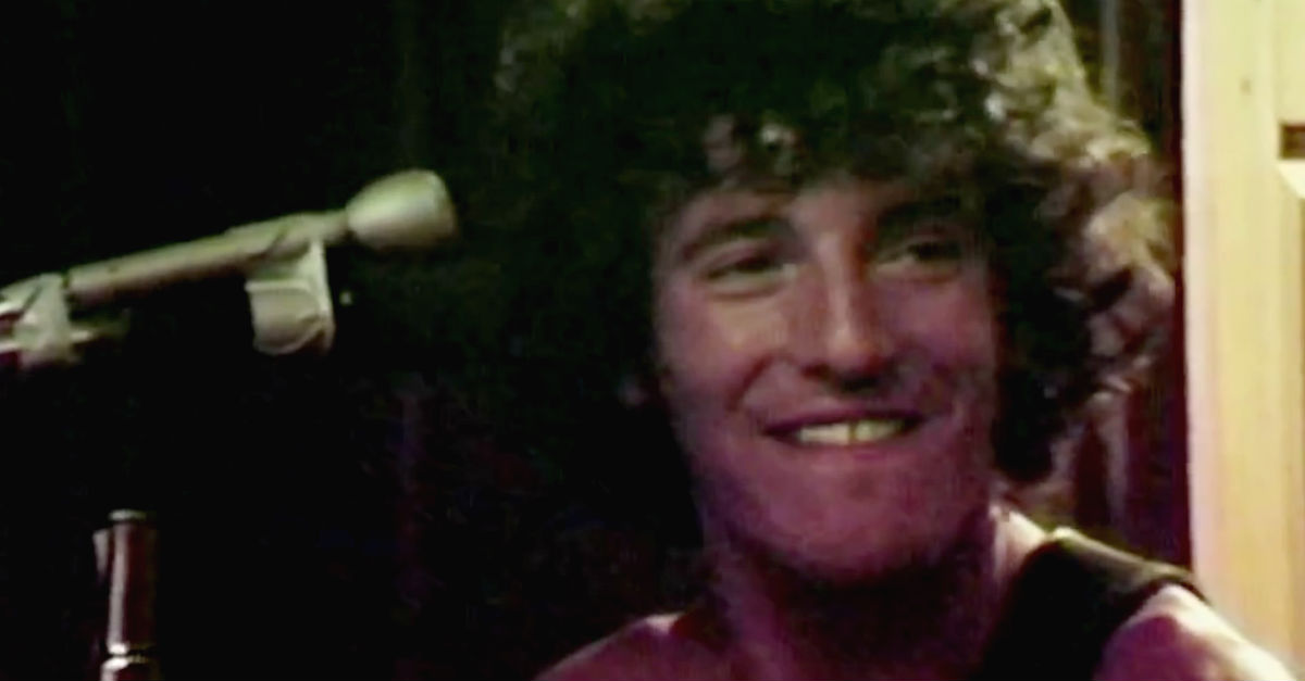 Do You Recognize This Famous Scruffy-Haired Rocker? This Rare Footage ...