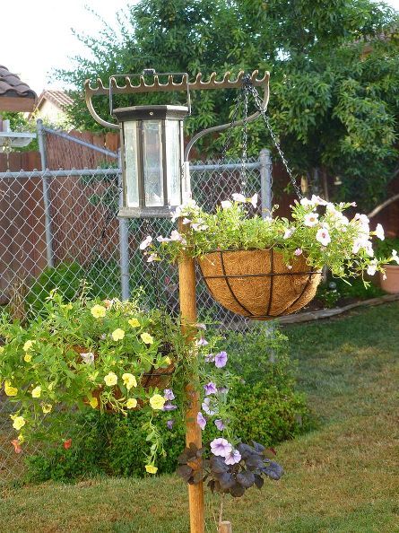 She Found These Old, Rusty Rakes In Her Garage And Turned Them Into ...