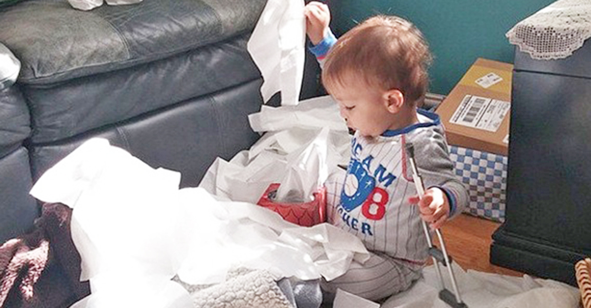 14 Hilarious Photos Of Good Kids Behaving Badly. THIS Is What It Really ...