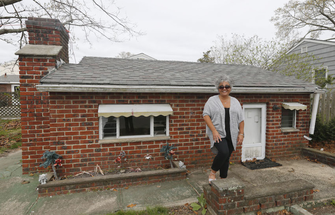 A Couple Discovers Abandoned Brick House On Their Property ...