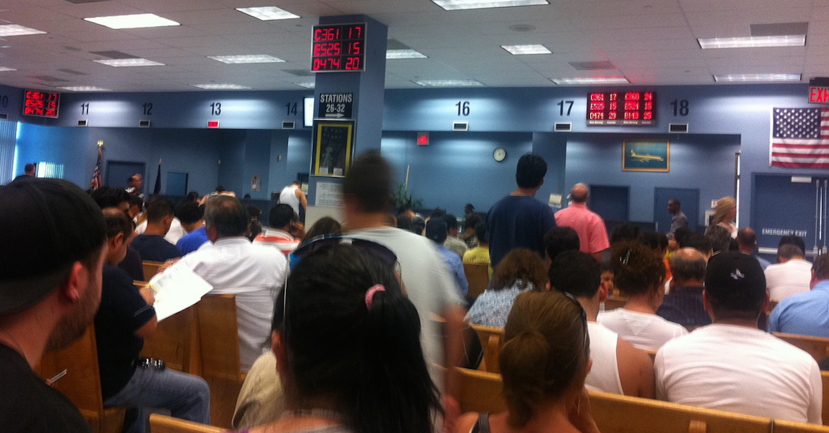 11 Crazy Stories From The DMV That Will Make You Absolutely Cringe ...