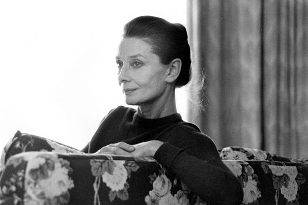 17 Rarely Seen Photos Of Audrey Hepburn Reveal Her TRUE Nature ...