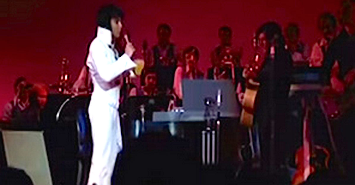 In 1969, Elvis Laughed So Hard He Couldn't Finish The Song. HILARIOUS ...