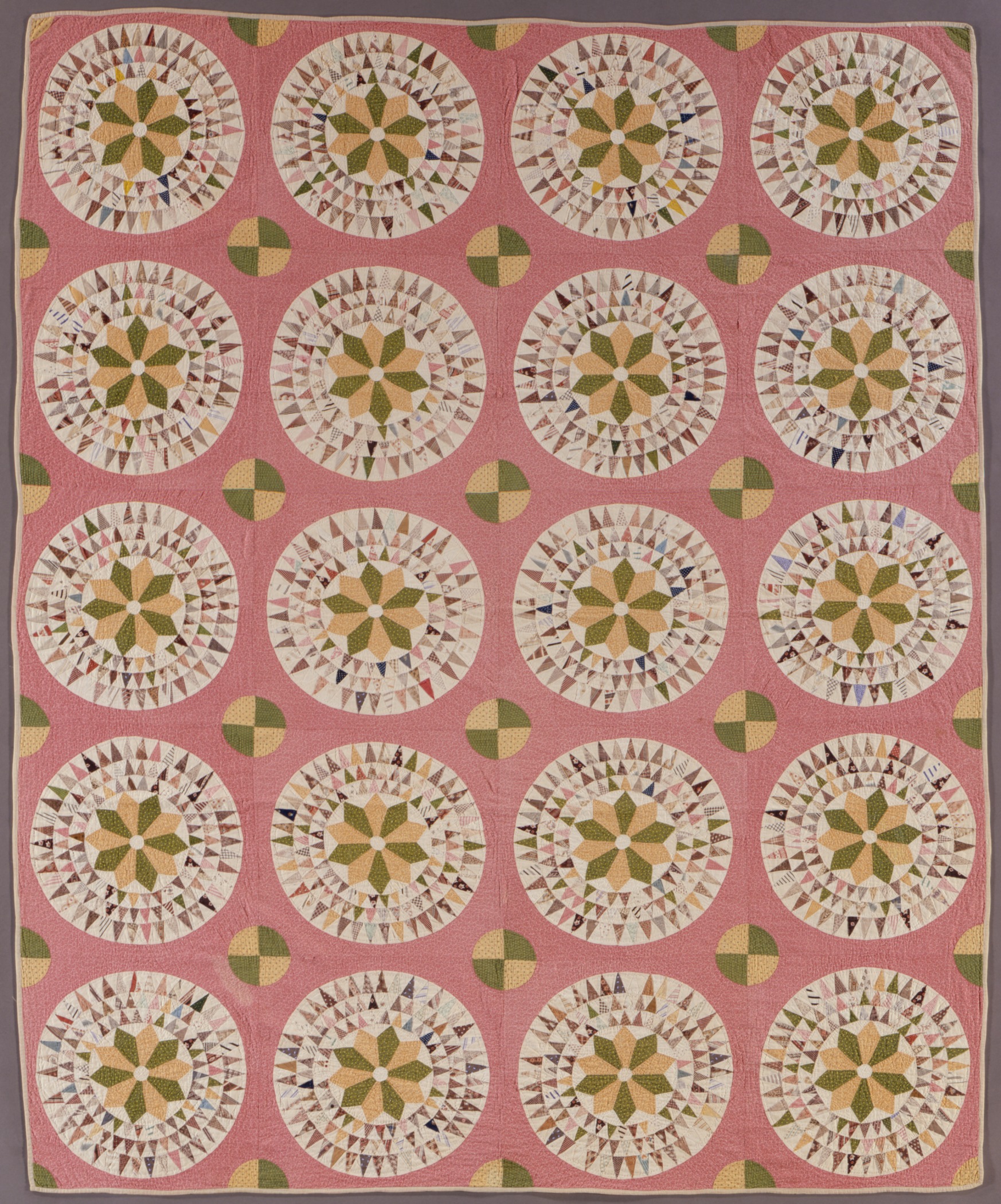 15 Gorgeous Quilts From The 1800s | LittleThings.com