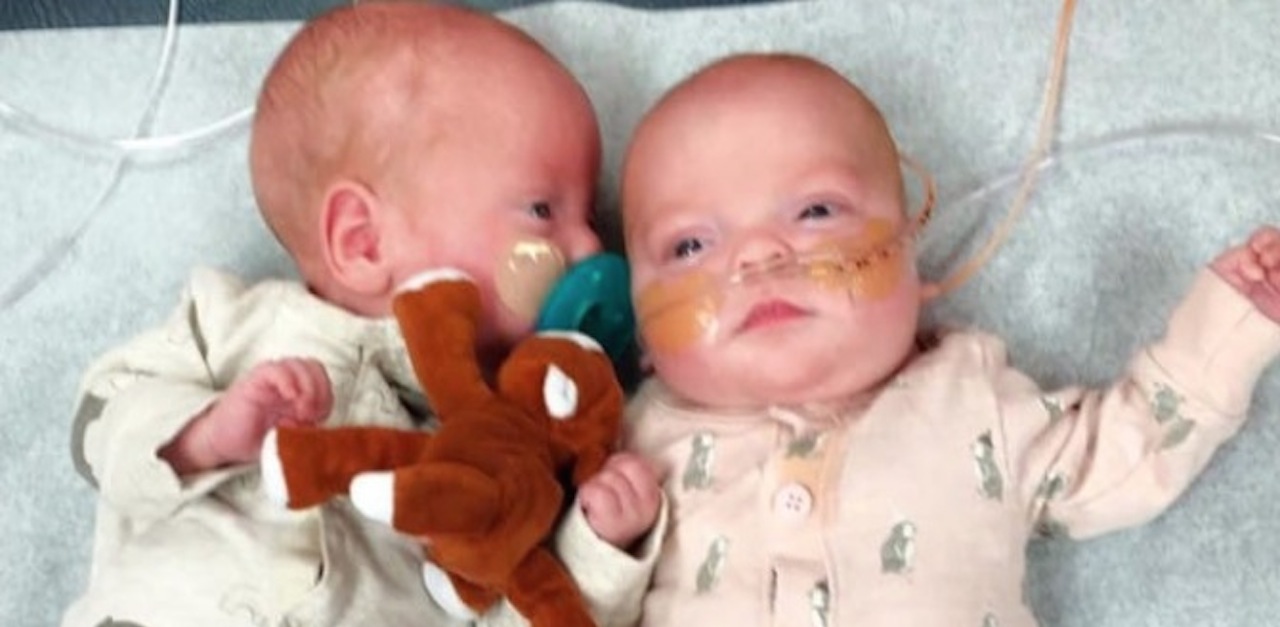 Preemie Twins Born Smaller Than Starbucks Drink Spend 3 Months In NICU ...